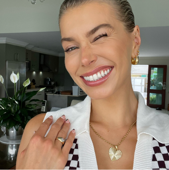 Meet Model and Creative, Zoe Hoad – Reh Studios